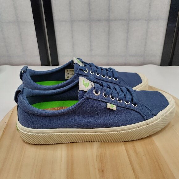 Cariuma | Shoes | Cariuma Oca Low Top Shadow Blue Canvas Sneakers ...